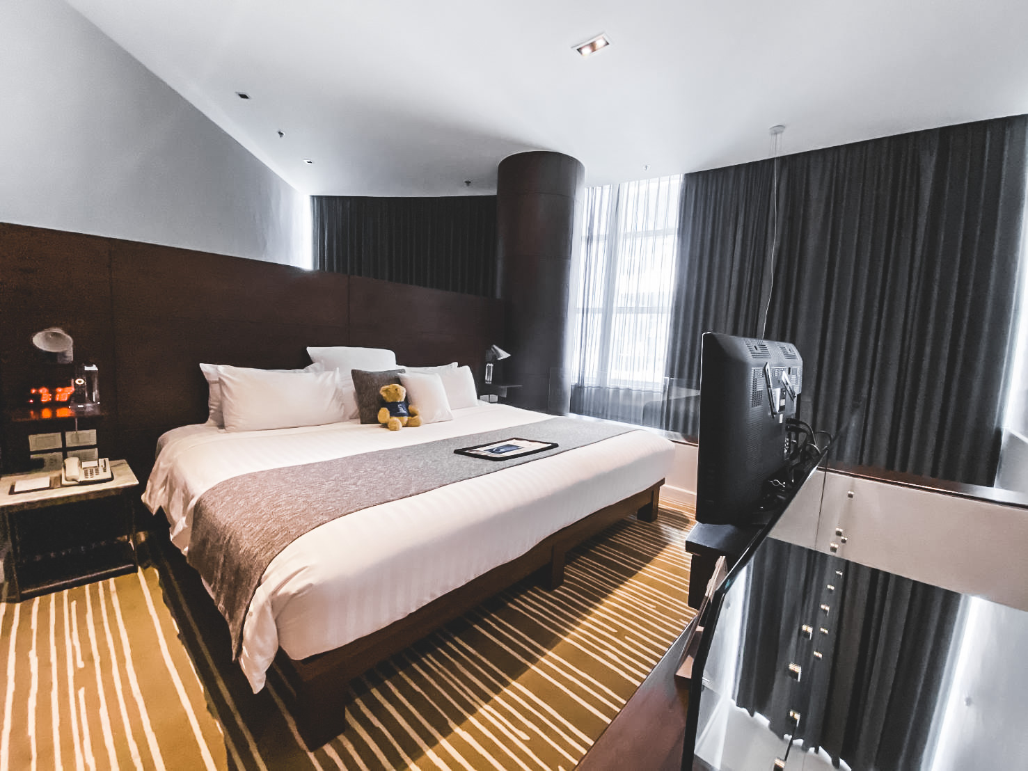 Duplex Corner Suite Room Bangkok